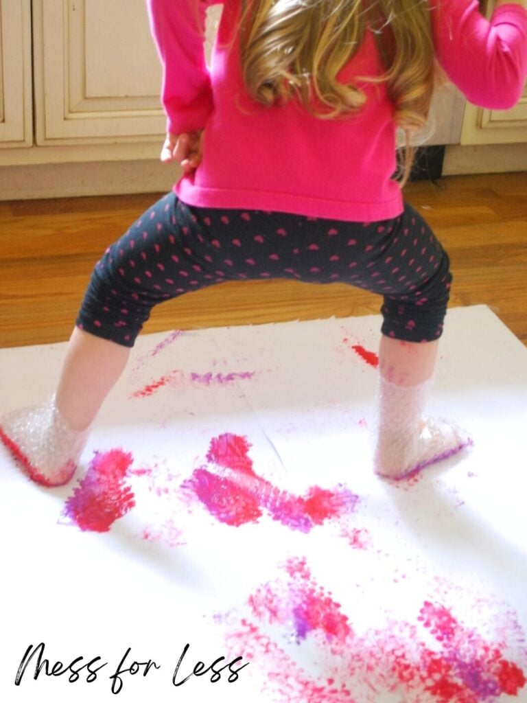 Bubble Wrap Stomp Painting - Mess for Less