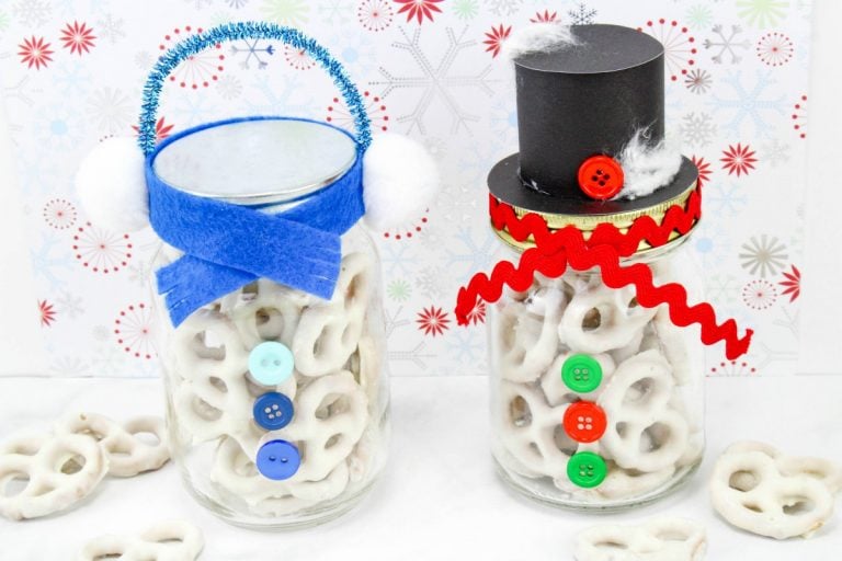 Q-Tip Painted Snowman Craft - Mess for Less