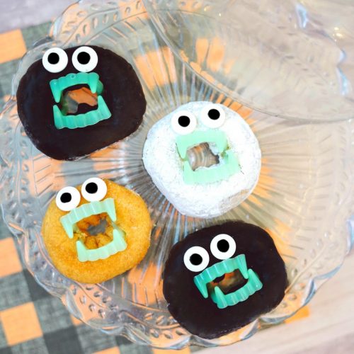 How to Make Halloween Monster Donuts - Mess for Less