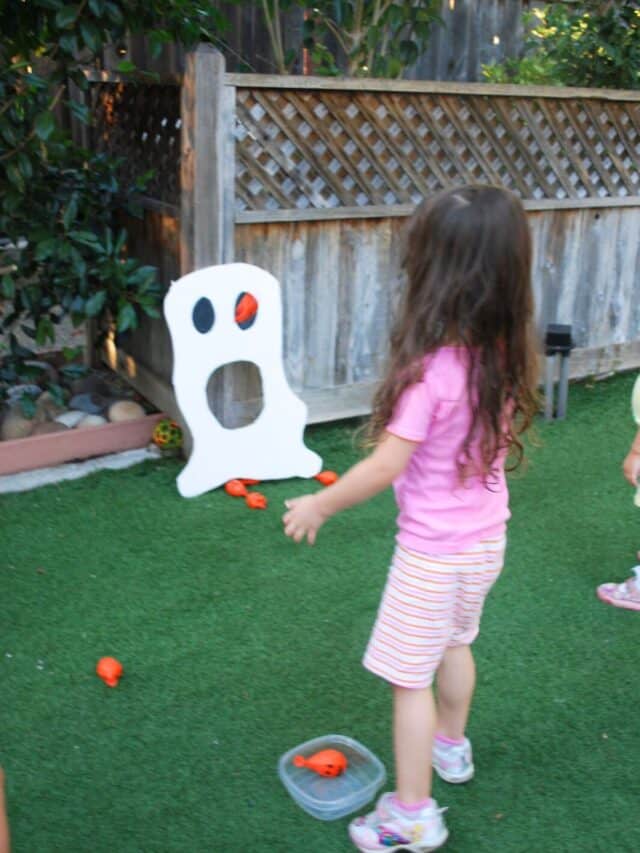 Halloween Game - Ghost Toss - Mess for Less