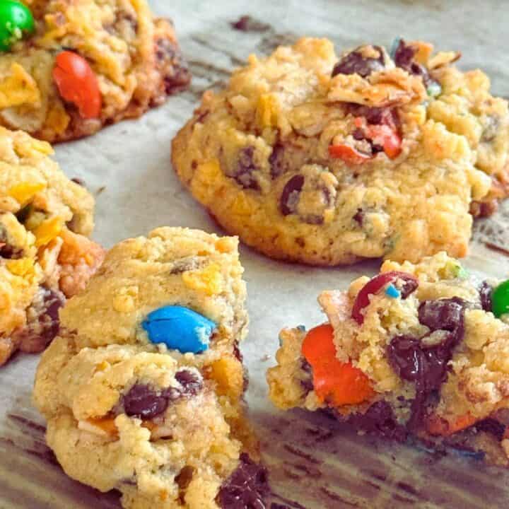Candy Corn Cookies - Mess for Less