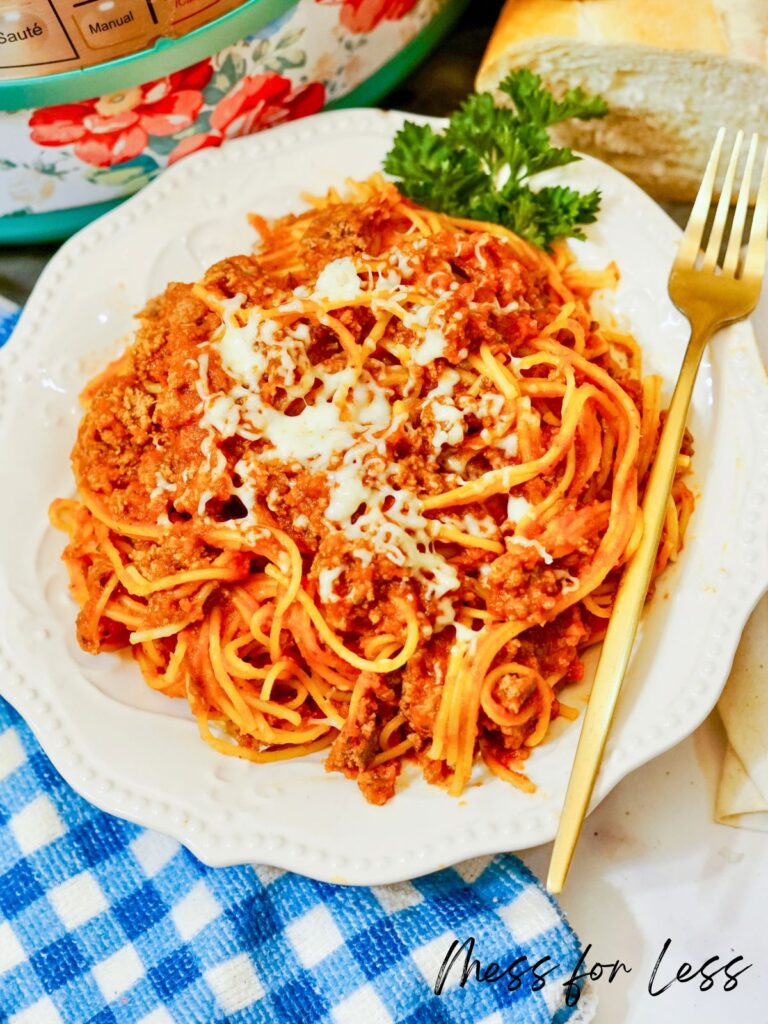 Instant Pot Spaghetti And Meat Sauce Recipe - Mess for Less