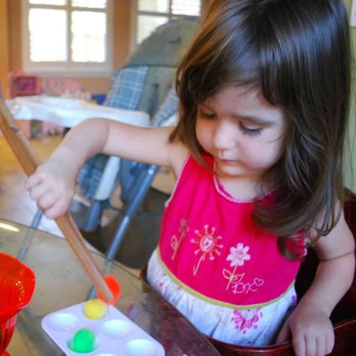 Fine Motor Skills Activity with Tongs - Mess for Less