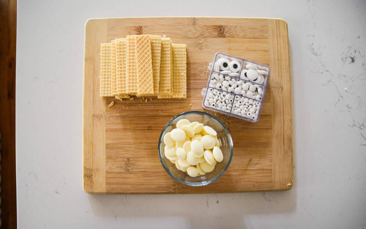White Chocolate Wafer Mummy Cookies - Mess for Less